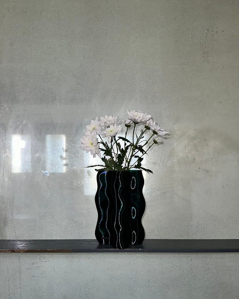 Magma Vase